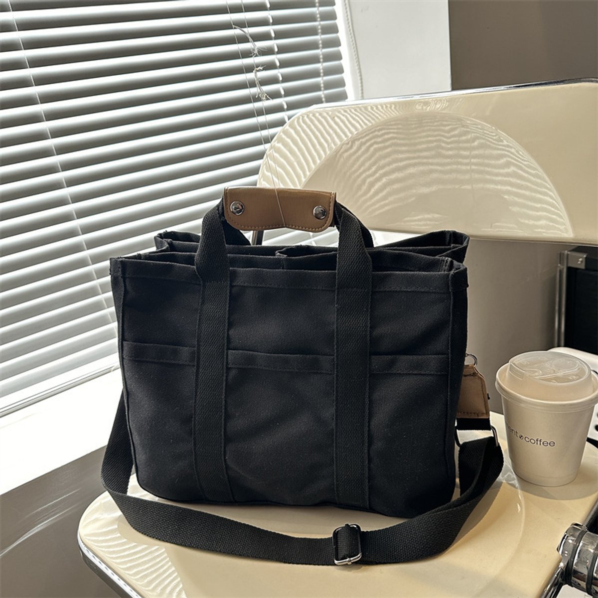 Tote bag con compartimientos